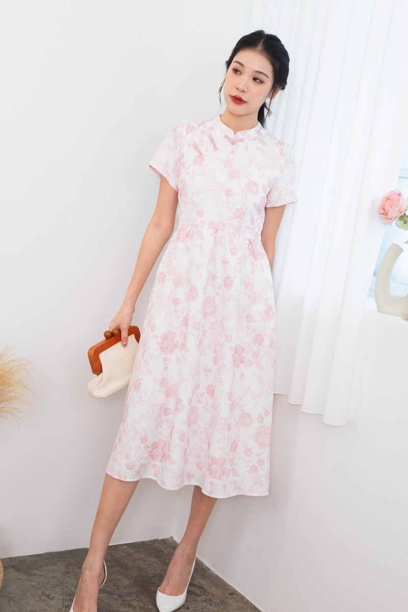 Yu Huan (玉环) Porcelain Sleeved Cheongsam Skater Midi Dress in Pink | 3INUTE